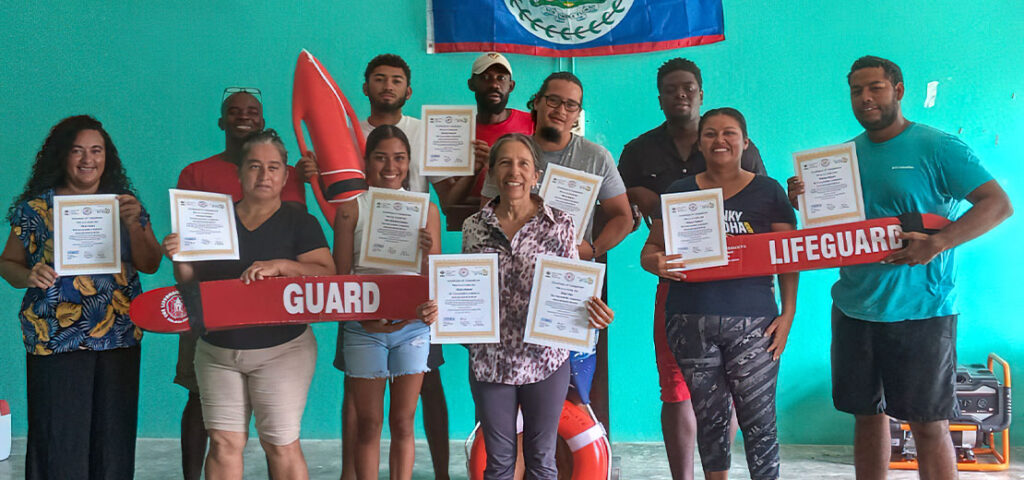 Lifeguarding Training Certificate Ceremony is Held in Caye Caulker – BTIA